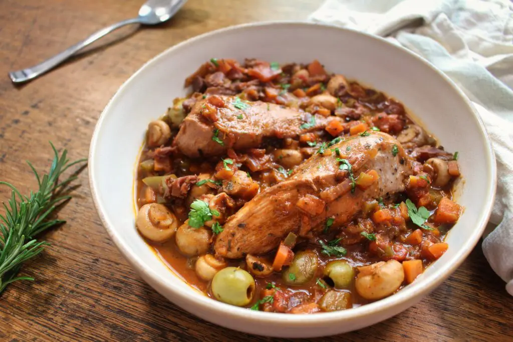 Slow Cooker Chicken Chasseur: Rich Flavour, Less Calories