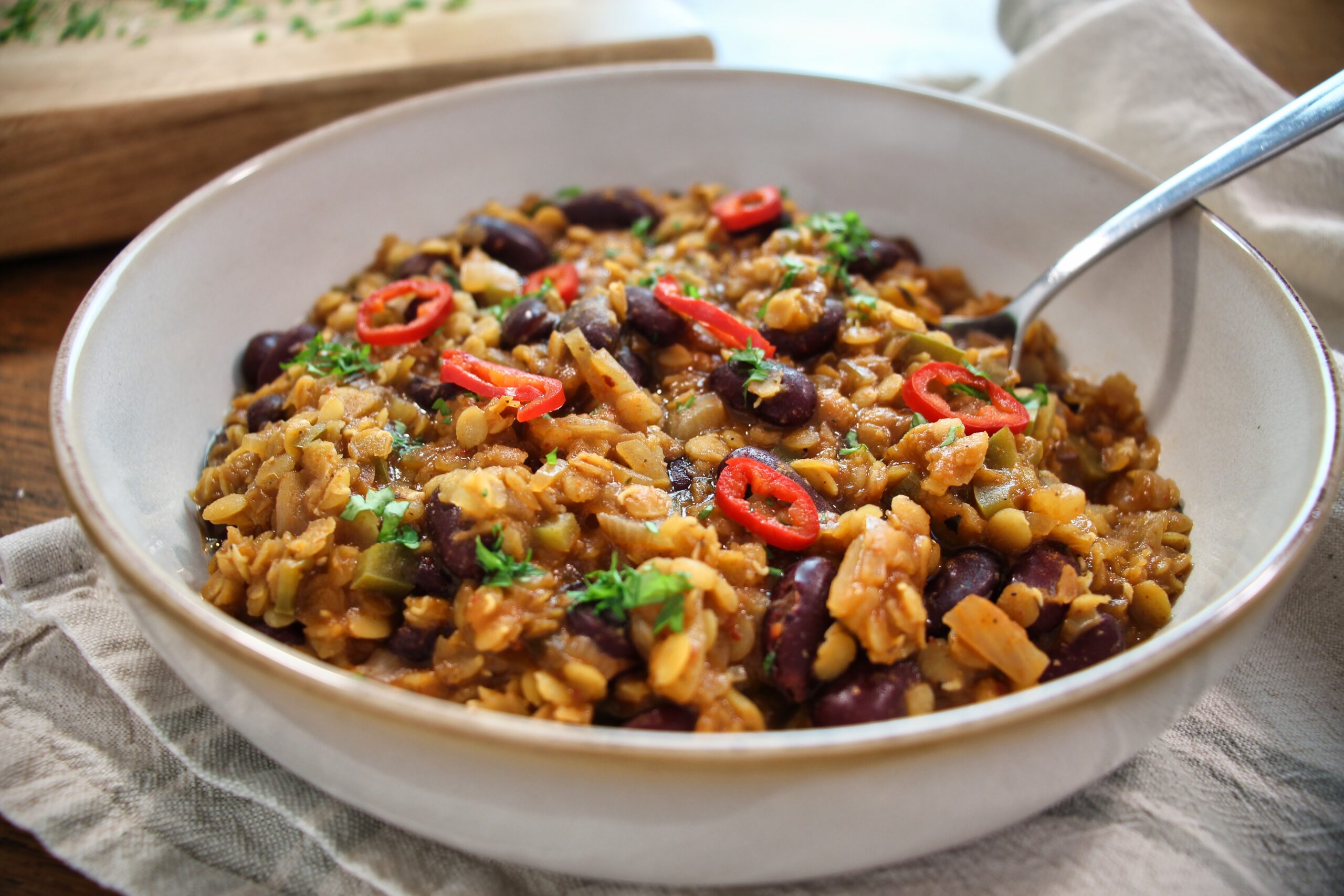 Lentil Chilli Vegetarian Recipe | Only 283 Calories